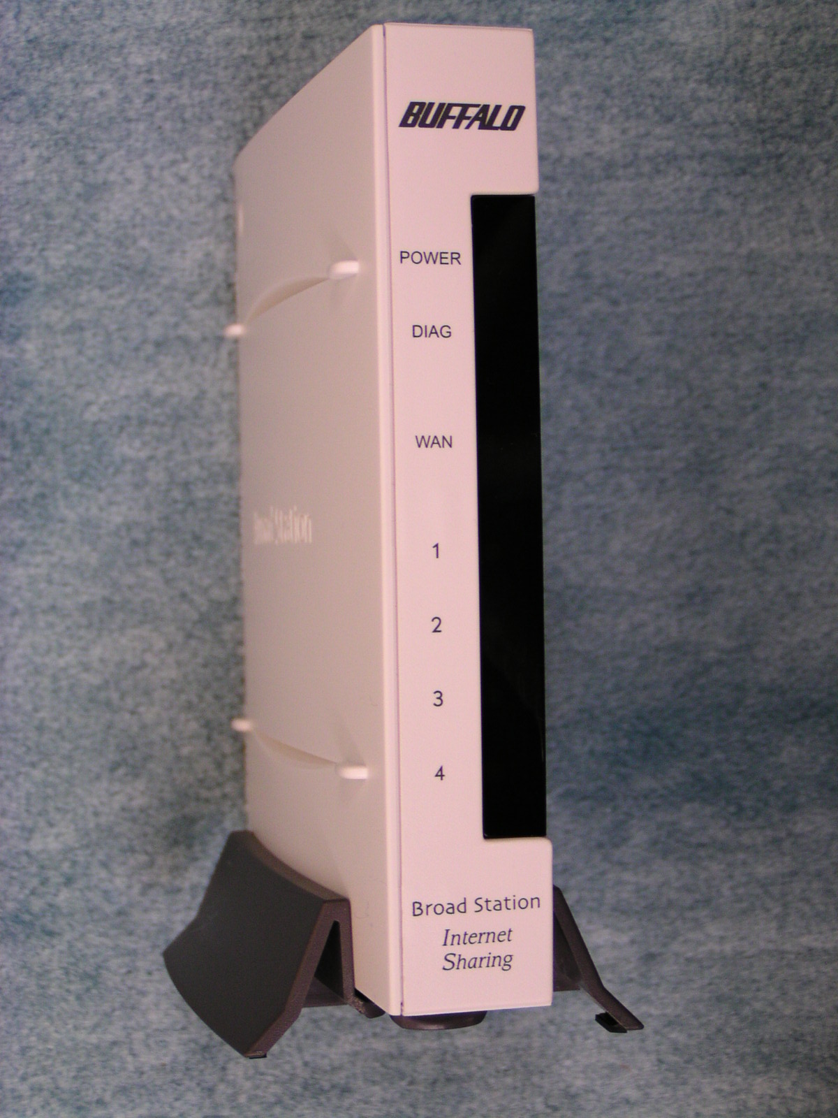 BUFFALOルータ試用記(1) ルータBBR-4HG試用記 [LAN・無線LAN・Wi-Fi] All About