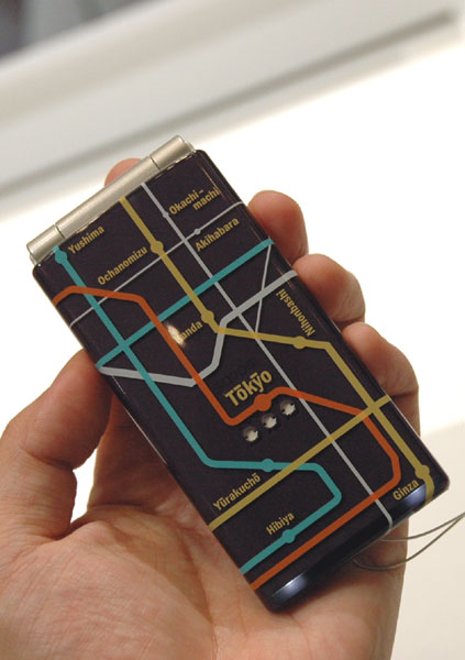 8/8 写真で見るドコモ706i全ラインナップ-後編 [携帯電話] All About